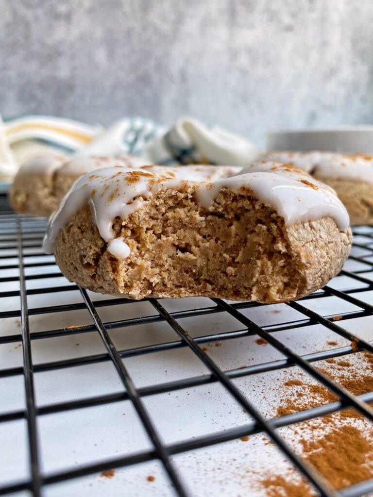 Cinnamon Apple Bagels (Paleo, Vegan, Nut Free) - Bake It Paleo