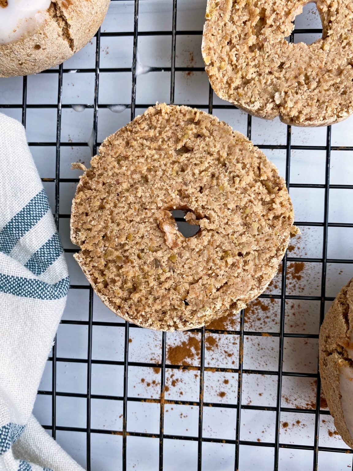 Cinnamon Apple Bagels (Paleo, Vegan, Nut Free) - Bake It Paleo