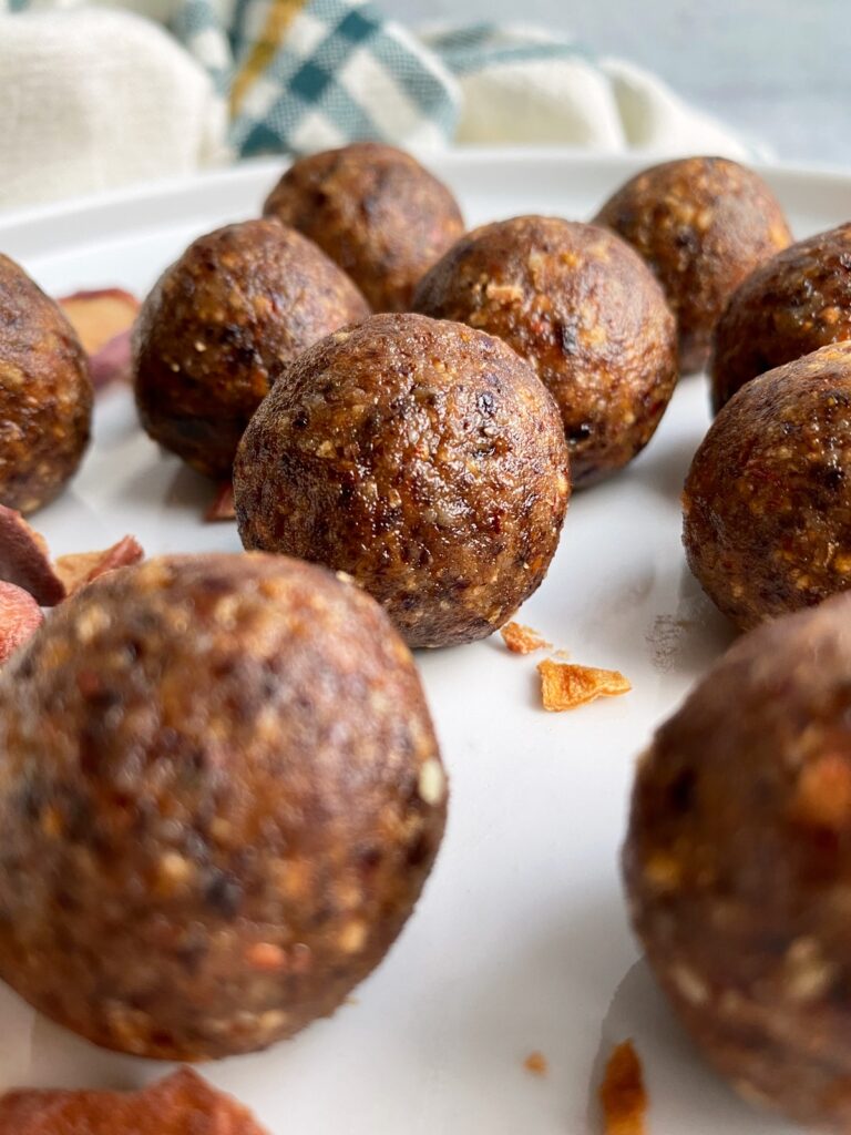 Cranberry Apple Energy Balls (Paleo, Vegan) - Bake It Paleo