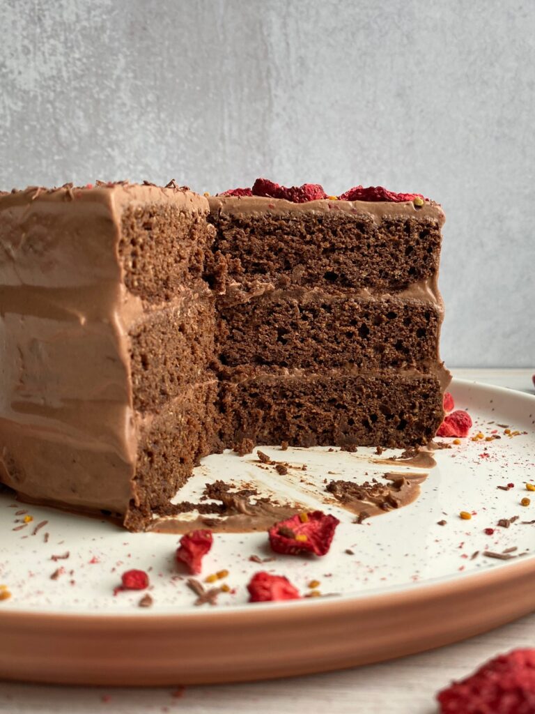 Tigernut Flour Chocolate Cake (Paleo, Nut Free) - Bake It Paleo