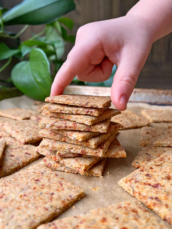 Sun-Dried Tomato & Basil Crackers (Paleo, Vegan) - Bake It Paleo