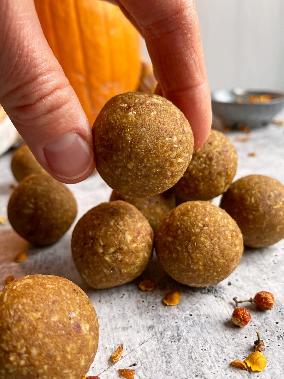 Paleo Pumpkin Protein Balls (No Bake, Vegan) - Bake It Paleo