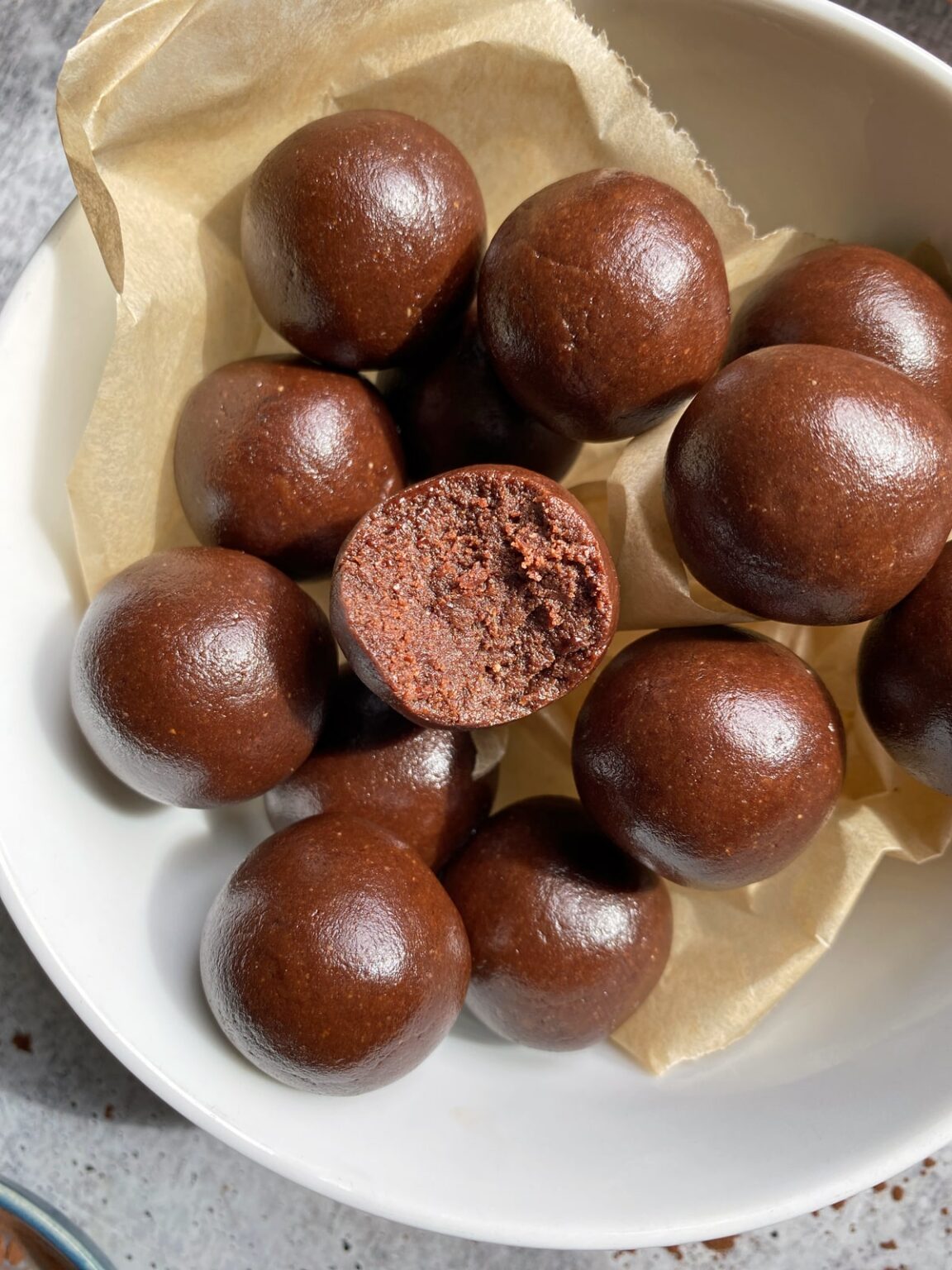 Healthy Kit Kat Recipe (Gluten Free, Vegan) - Bake It Paleo