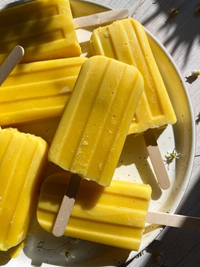 Healthy Mango Popsicles (Refined Sugar Free) - Bake It Paleo