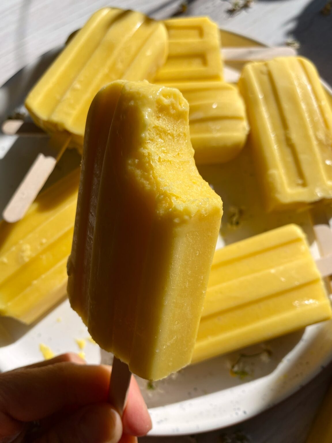 Healthy Mango Popsicles (Refined Sugar Free) - Bake It Paleo